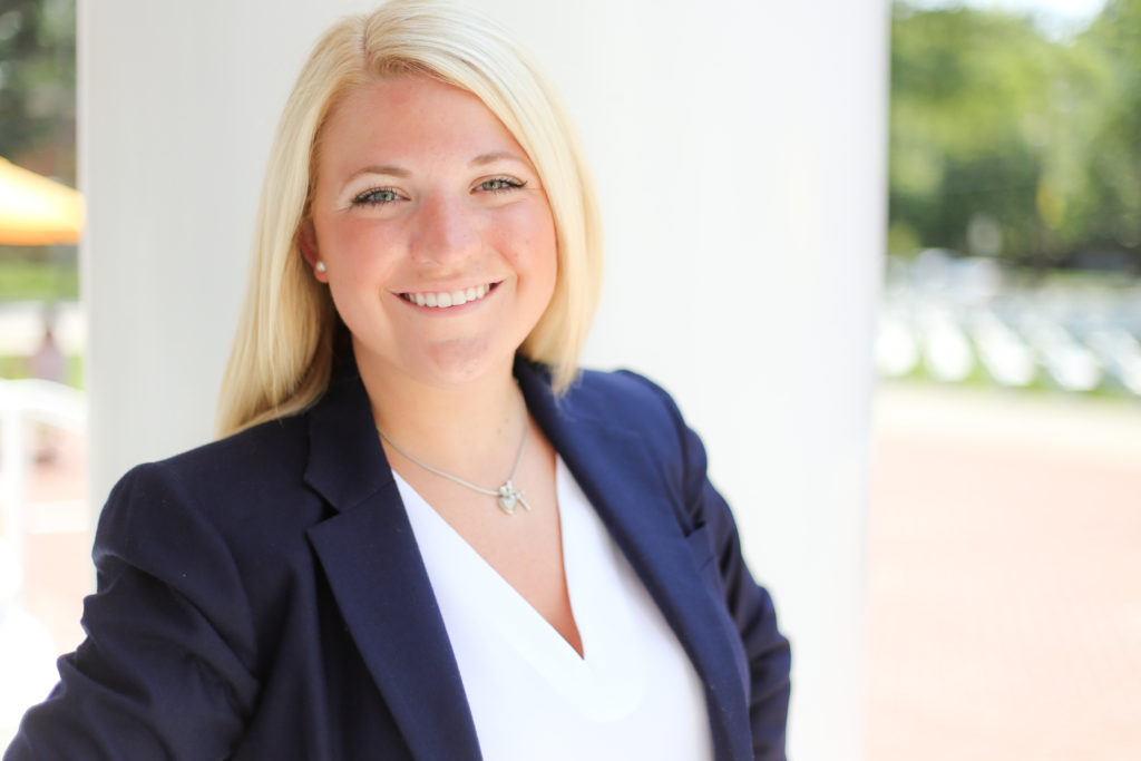 A Headshot Mini-Session | Madison Guidry - Taylor Lynn Photography